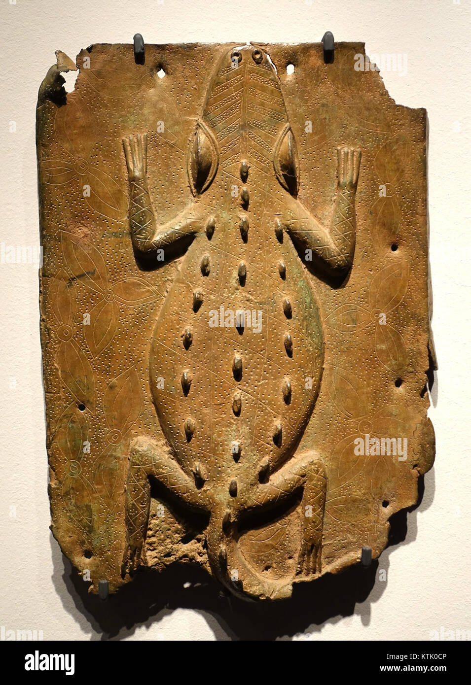 The Benin plaque is a significant artifact from the Kingdom of Benin ...