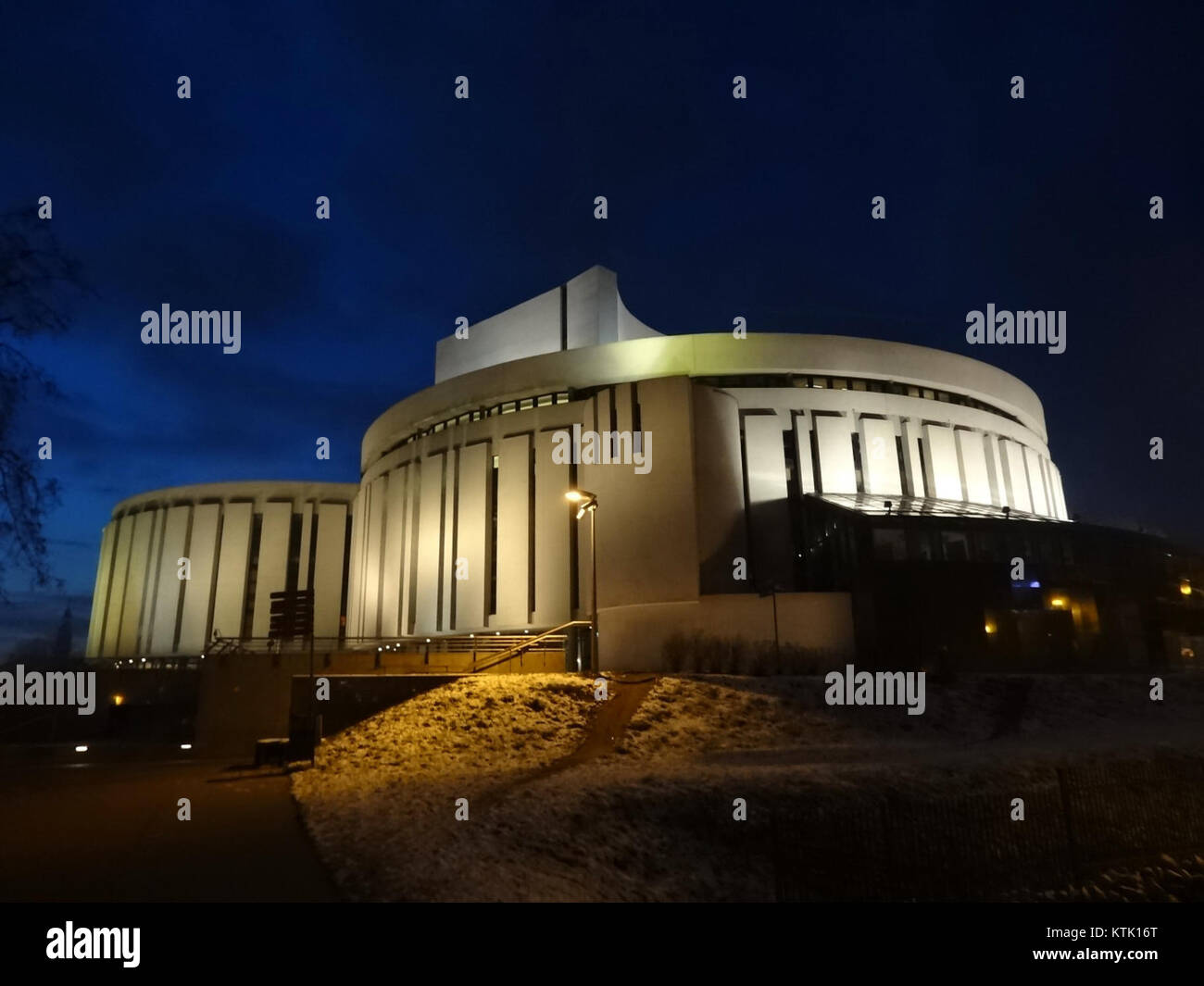 Bdg OperaNova2 refers to a building or performance venue related to the ...