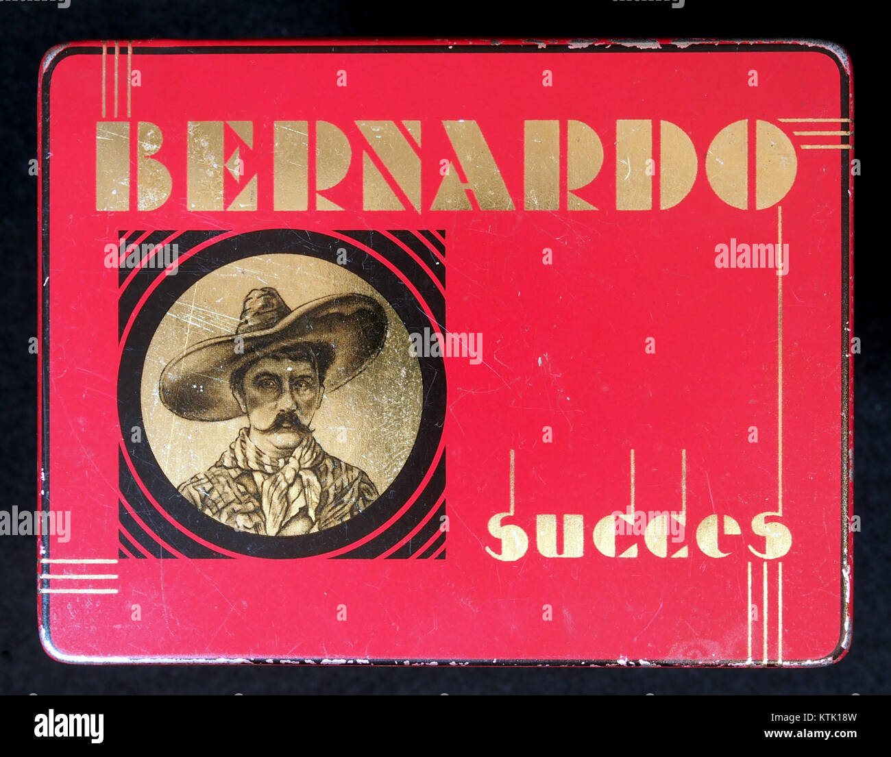 Cigar box 1900s hi-res stock photography and images - Alamy