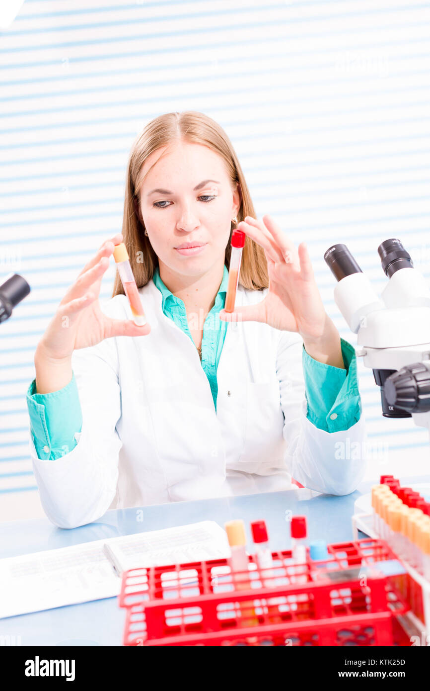 Nurse in the hospital laboratory Stock Photo - Alamy