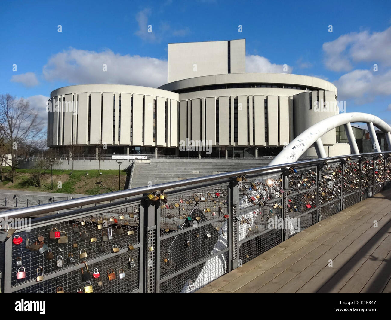 Bdg Opera Nova is a prominent architectural building, showcasing modern ...