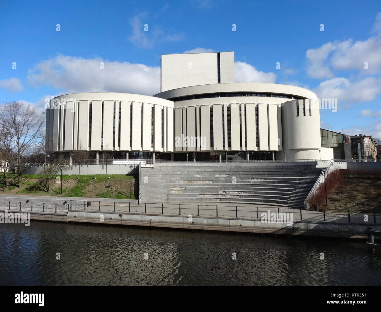 Opera nova hi-res stock photography and images - Alamy