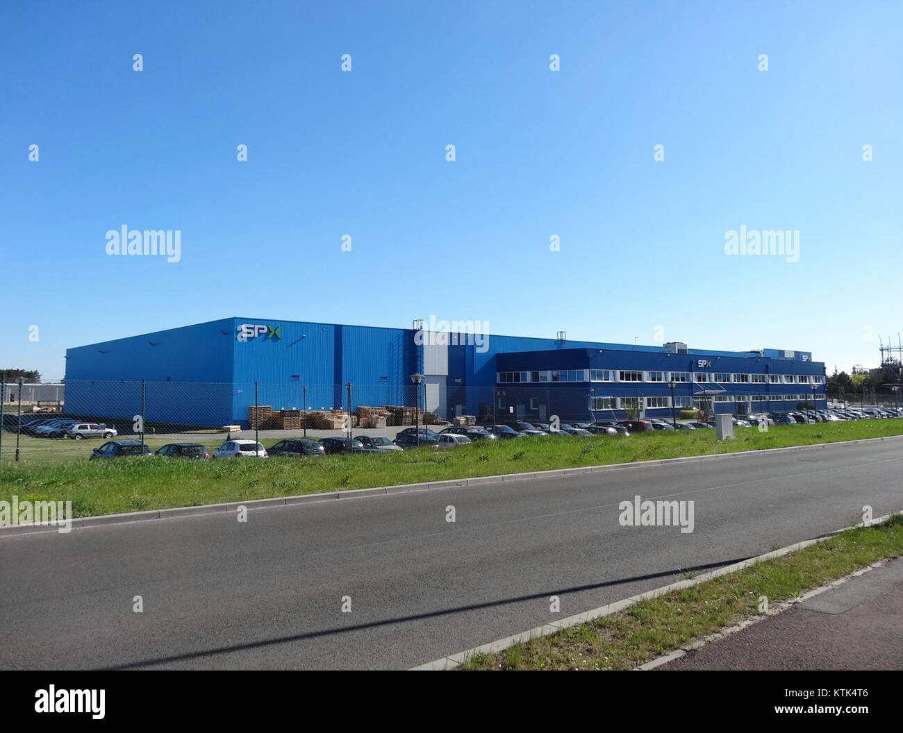 This image shows the BPPT building in Indonesia, captured in 2015. The ...