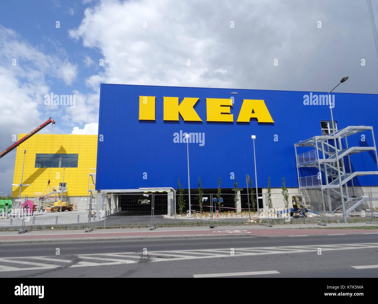 Ikea retail location hi-res stock photography and images - Alamy