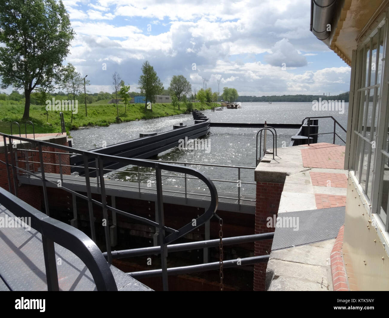 This image features the Brdyujscie sluice gate, part of a waterway ...