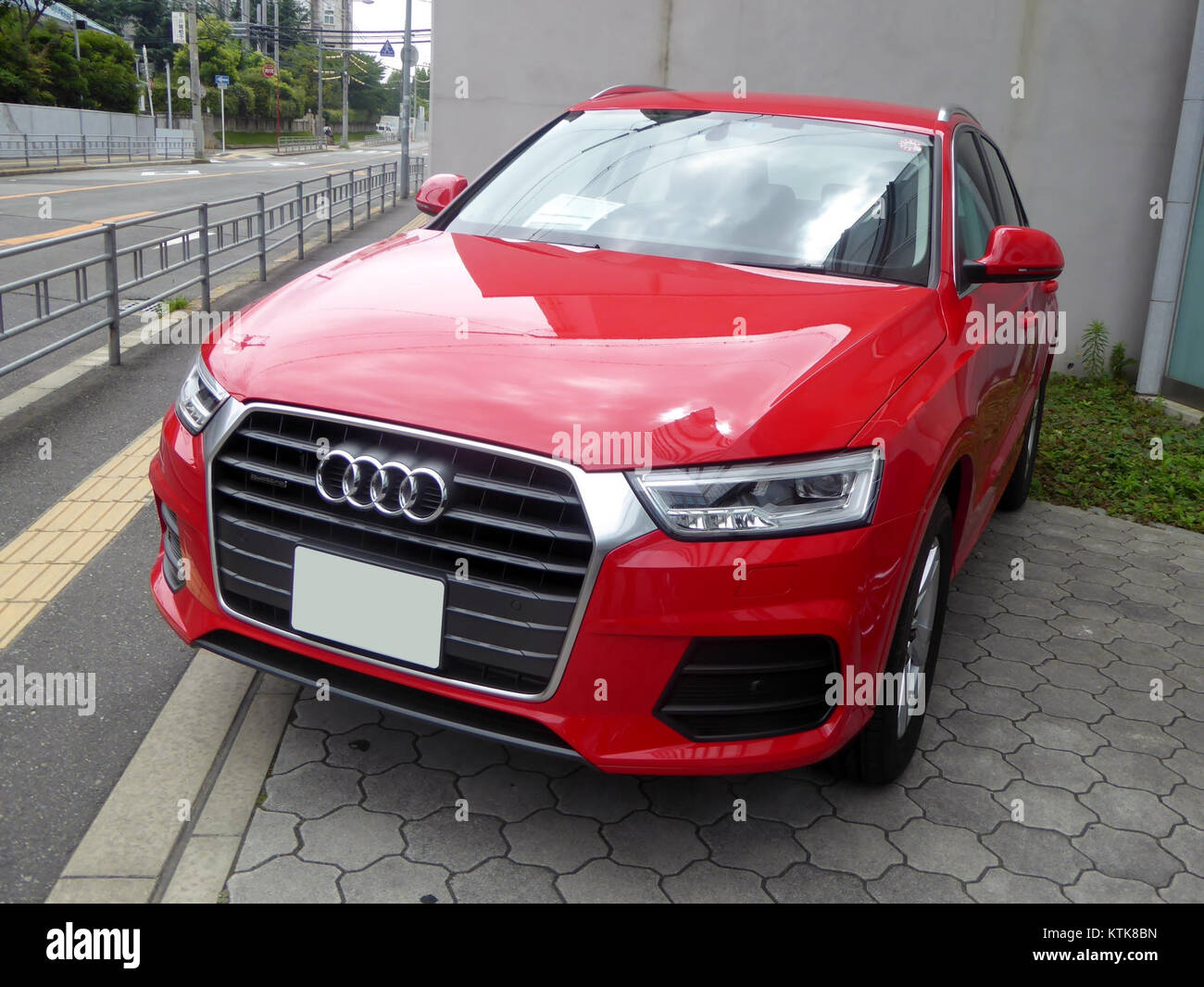 The Audi Q3 1.4 TFSI quattro is a compact luxury SUV known for its ...