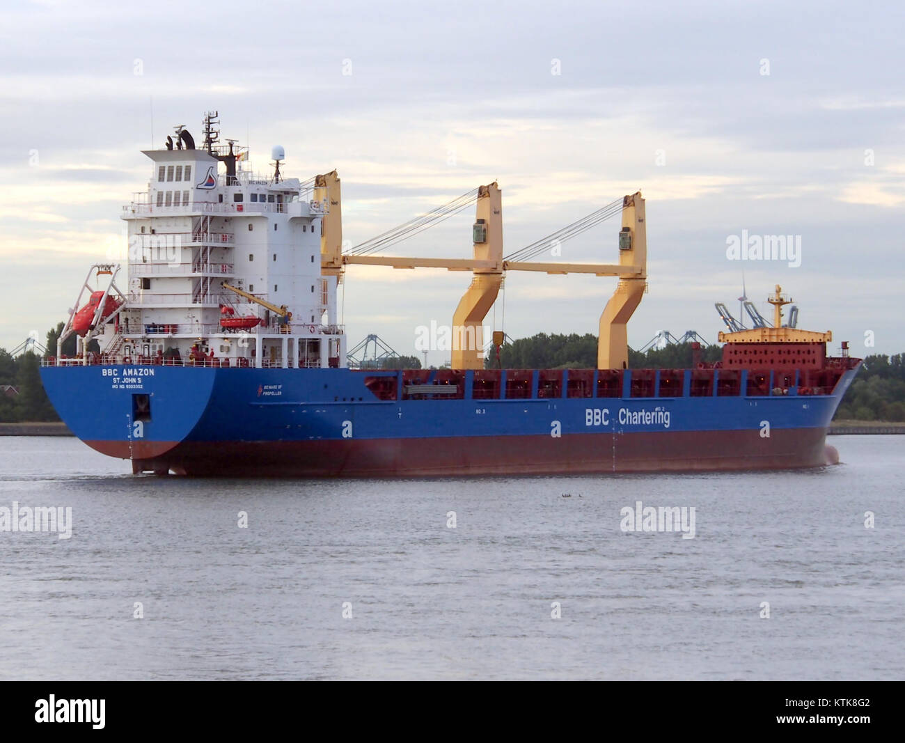 The BBC Amazon is a cargo ship registered with IMO number 9303302. It ...