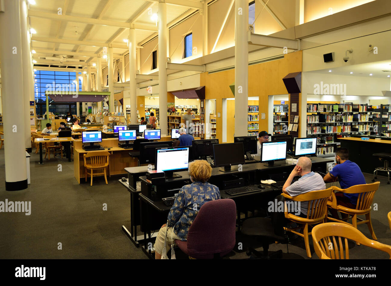 Media resource center hi-res stock photography and images - Alamy