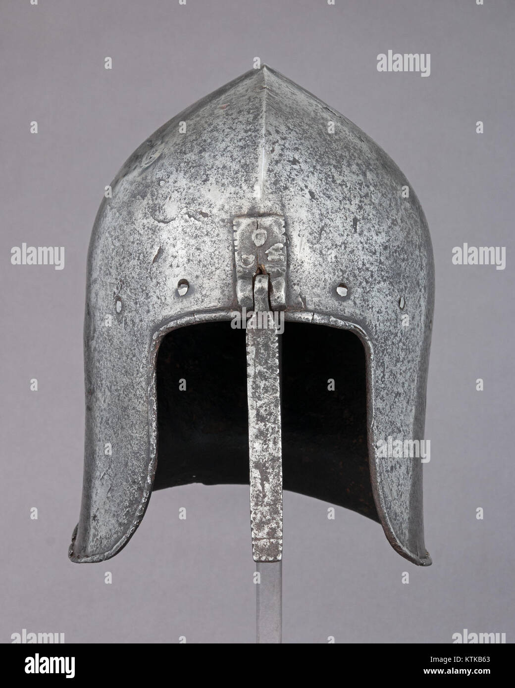 Hinged nasal hi-res stock photography and images - Alamy