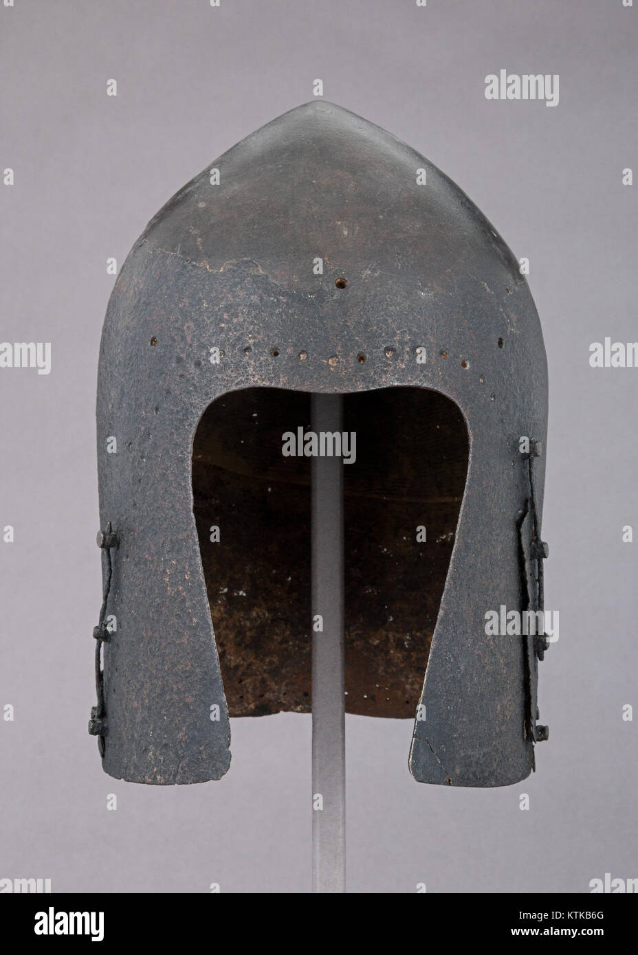 The Bascinet MET 29.158.43 001AA2015 is a medieval helmet held in the ...