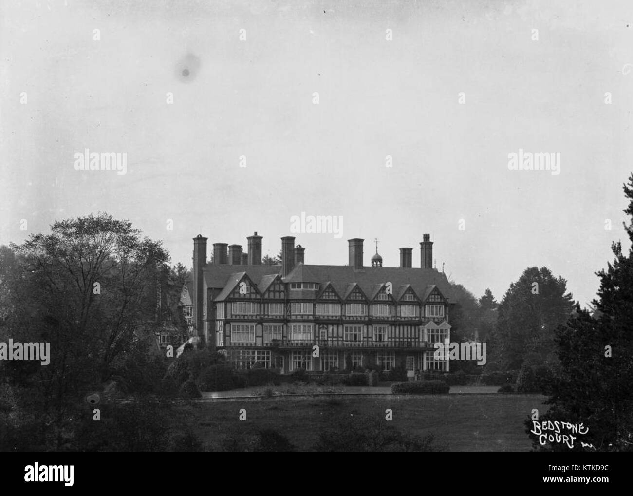 Bedstone court hi-res stock photography and images - Alamy