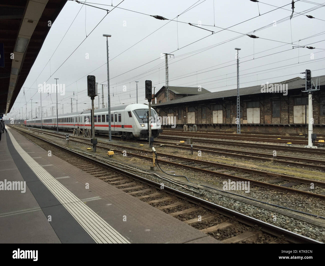 Vintage bahnsteig hi-res stock photography and images - Alamy