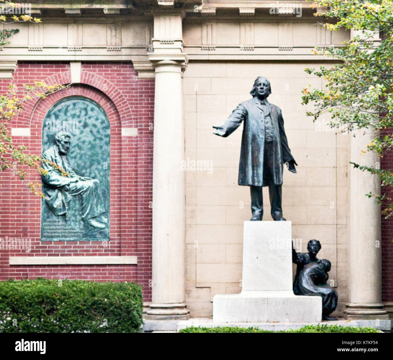 American political relief sculpture hi-res stock photography and images ...