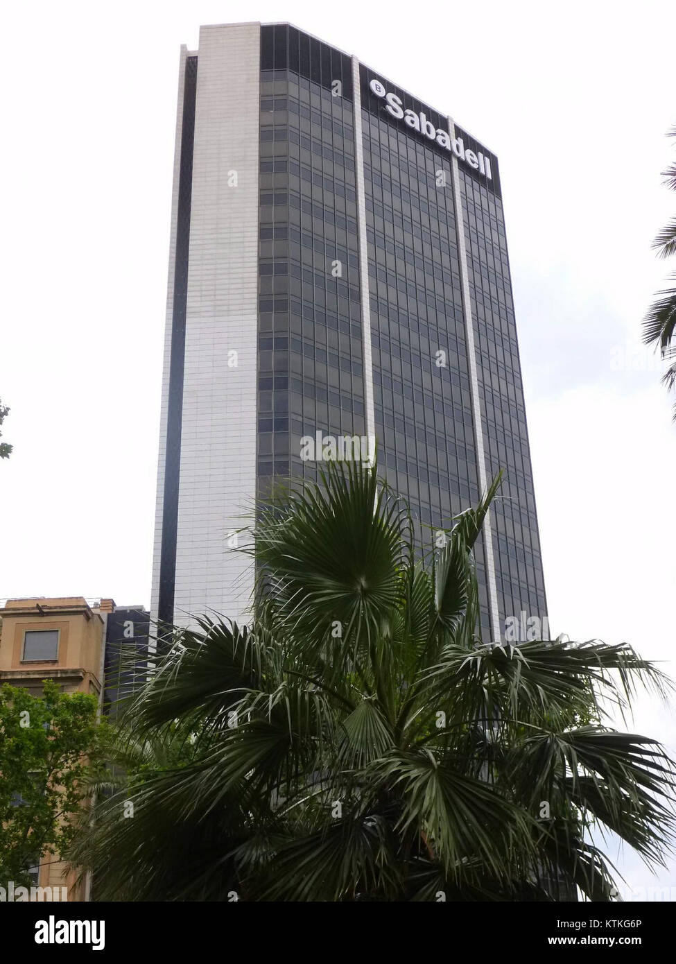 Torre Banc Sabadell 2 is a skyscraper located in Barcelona, Spain. It ...