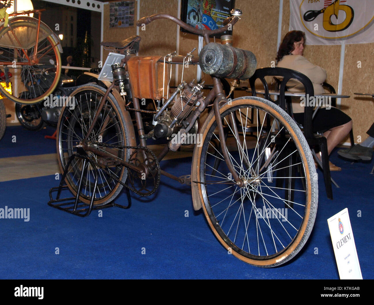 Early 1900s bicycle hi-res stock photography and images - Alamy