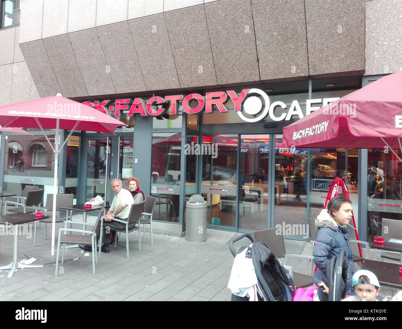 Back factory hi-res stock photography and images - Alamy