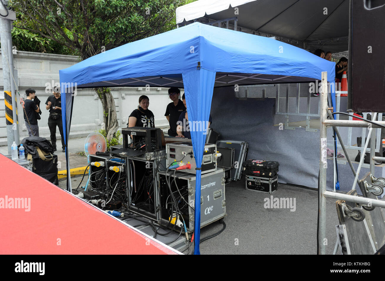 Reviewing stand hi-res stock photography and images - Alamy