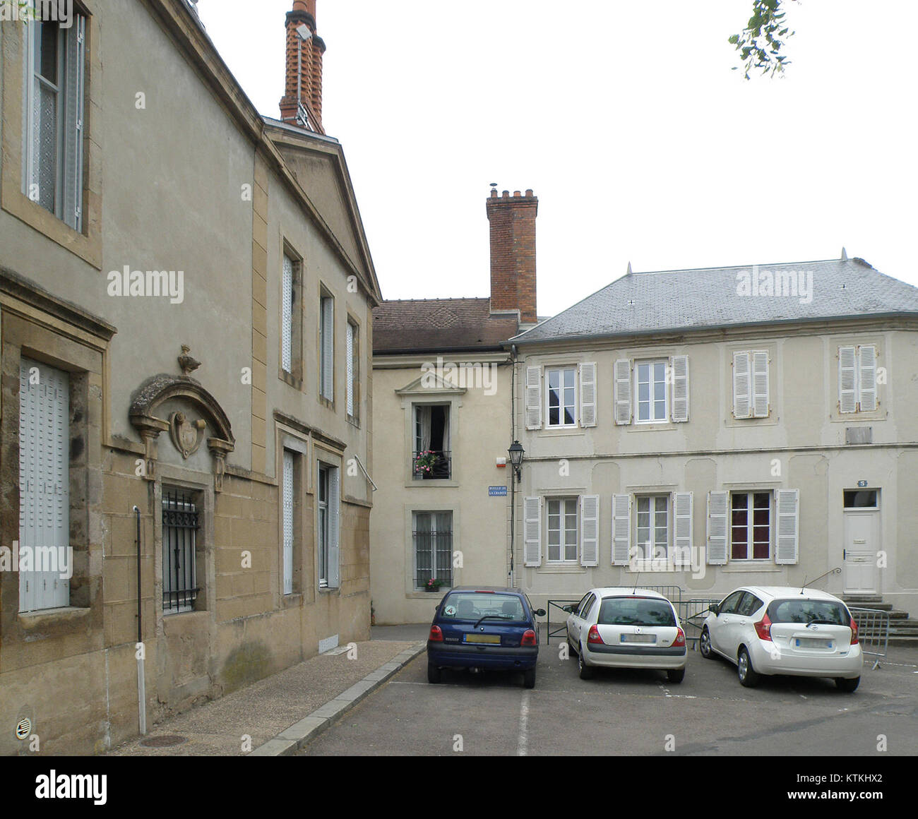 Autun Place d'Hallencourt is a public space located in Autun, France ...