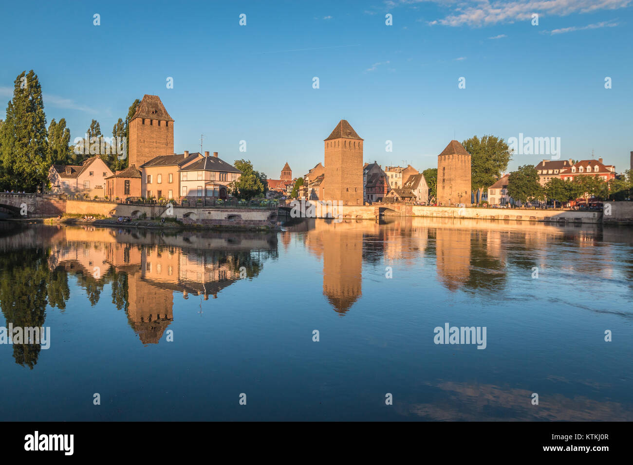 Ponts monument national hi-res stock photography and images - Alamy