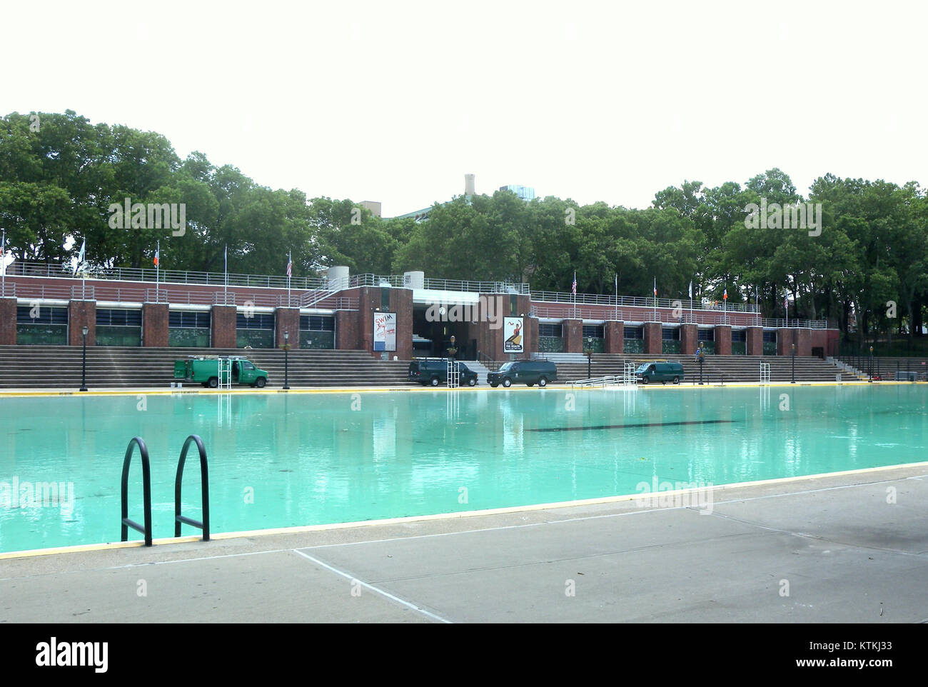 Astoria Pool is a public swimming pool located in Astoria, New York ...