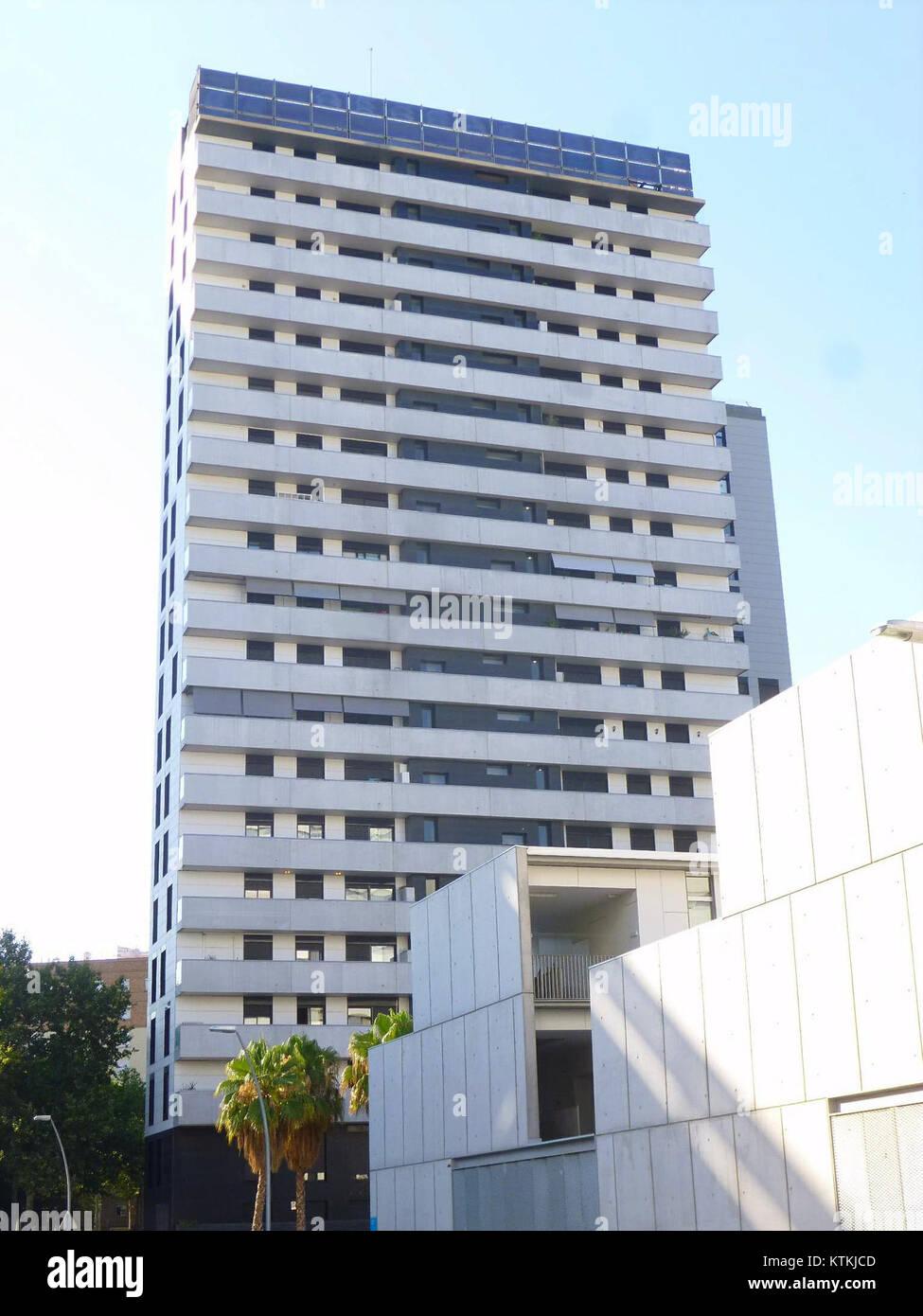 Edifici Diagonal Sol 5 is a modern office building located in the ...