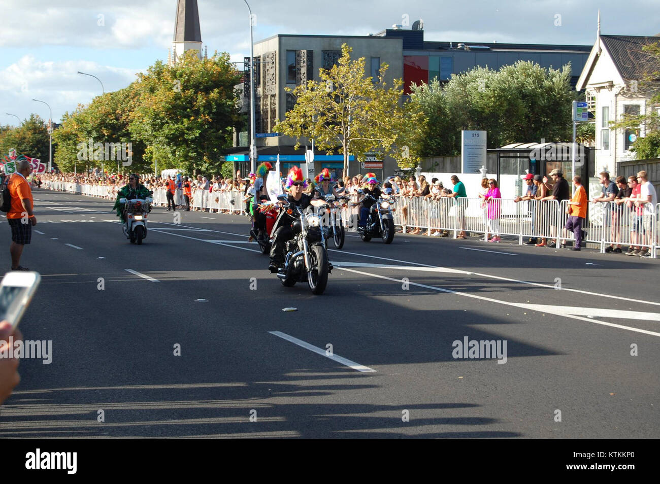 The Auckland Pride Parade 2016 celebrated diversity and LGBTQ+ pride in ...