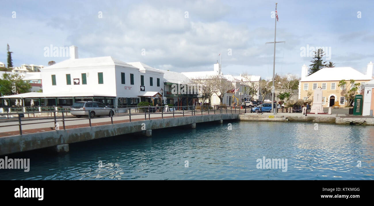 Town square bermuda hi-res stock photography and images - Alamy