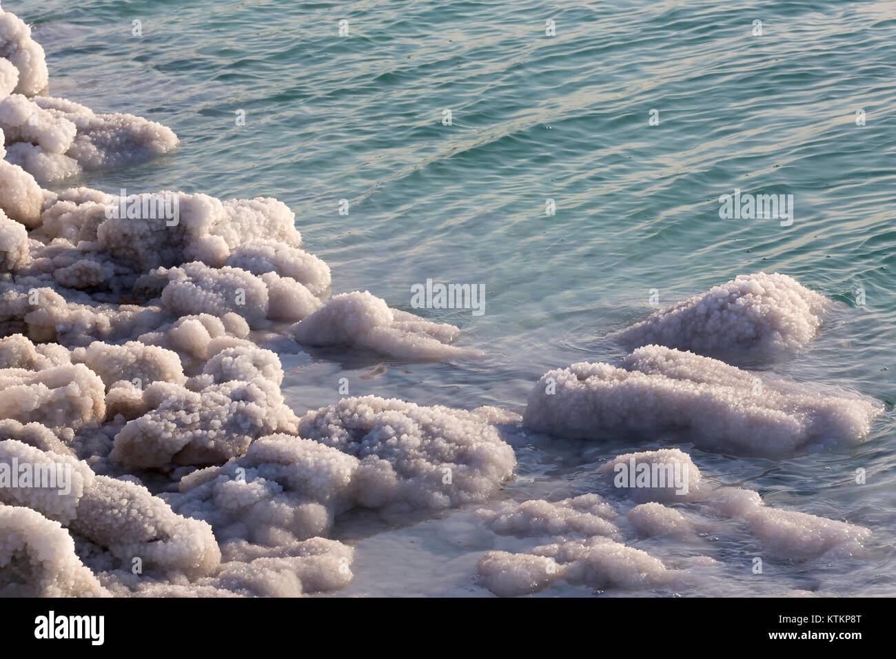 Dead Sea salt deposits stones white crystals Stock Photo - Alamy