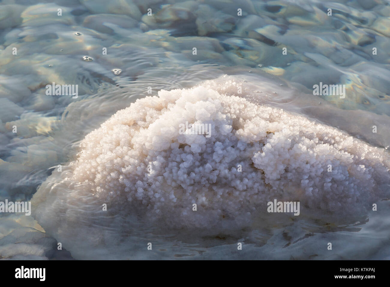 Dead Sea salt deposits stones white crystals Stock Photo - Alamy