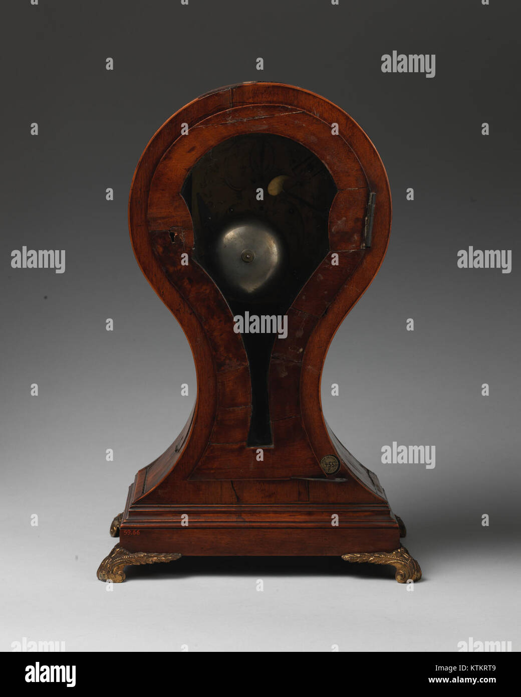 Balloon bracket clock from the Metropolitan Museum of Art's collection ...