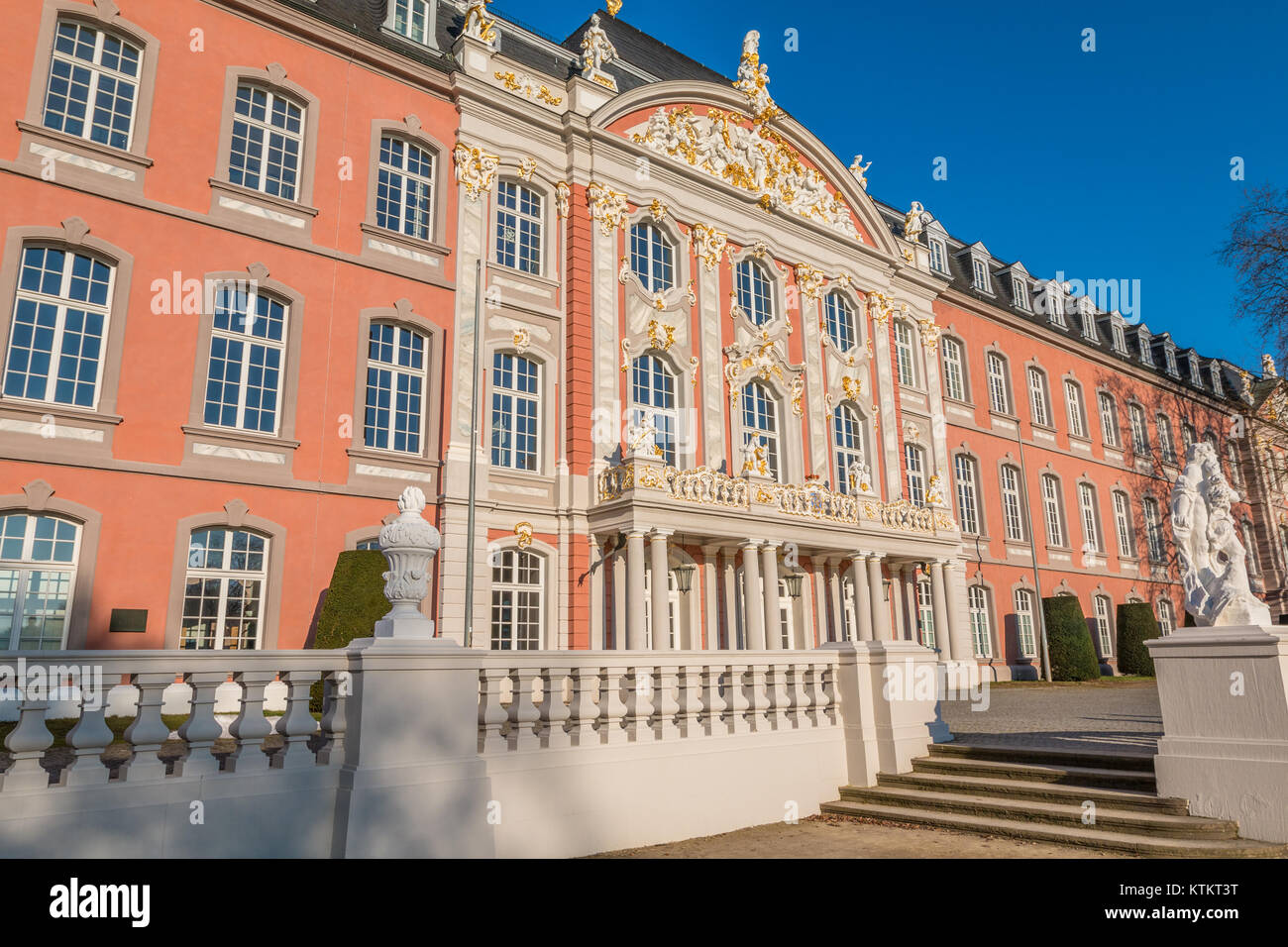 Schloss trier hi-res stock photography and images - Alamy