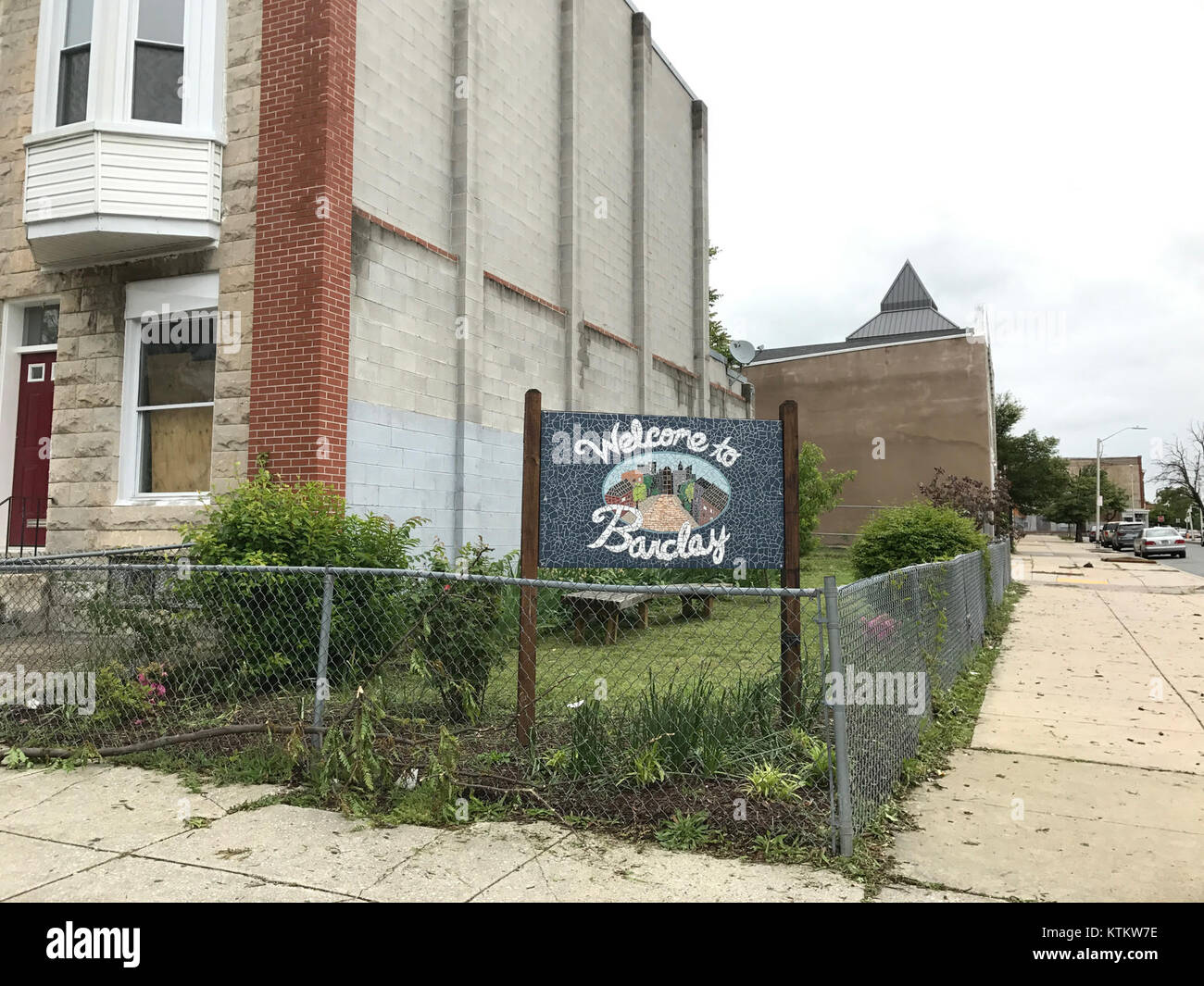 Image shows street sign hi-res stock photography and images - Alamy
