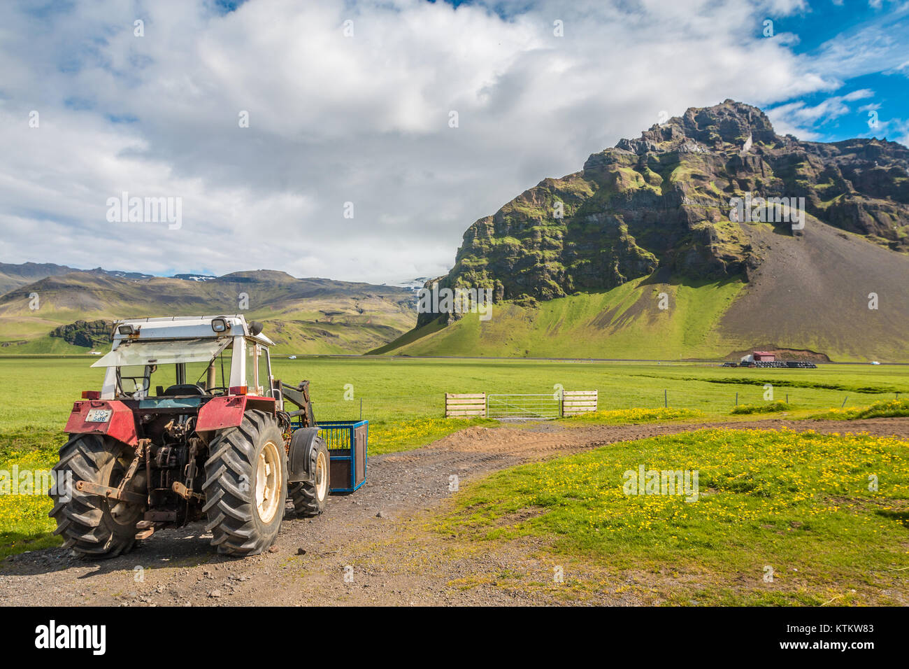 Iceland farm hi-res stock photography and images - Alamy
