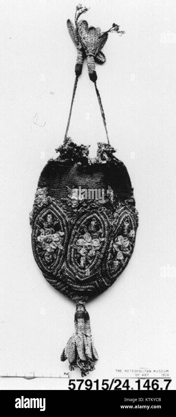The bag MET 57915, part of the collection at the Metropolitan Museum of ...