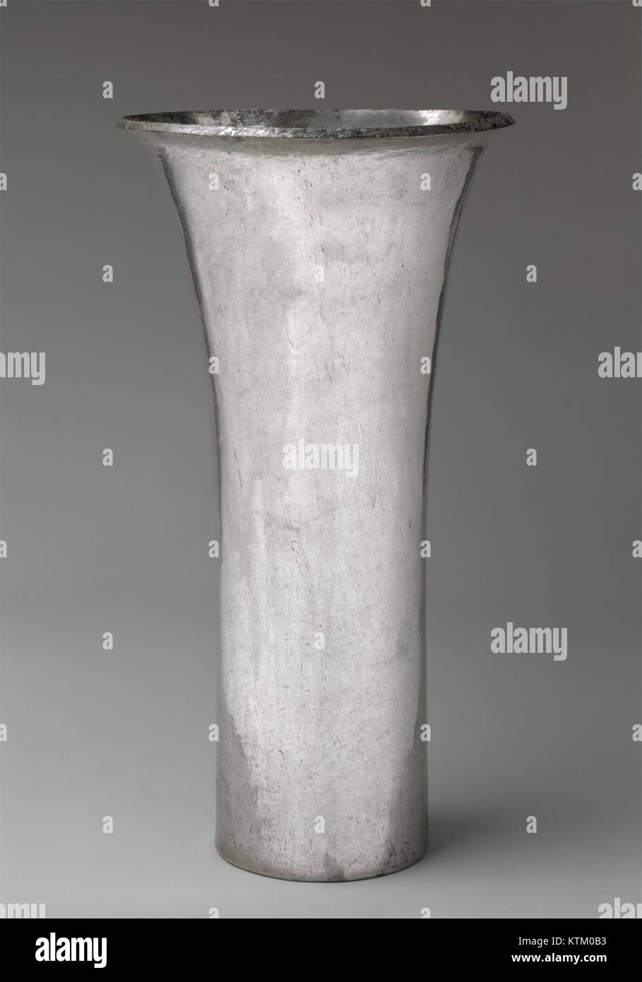 A beaker from the collection of the Metropolitan Museum of Art ...