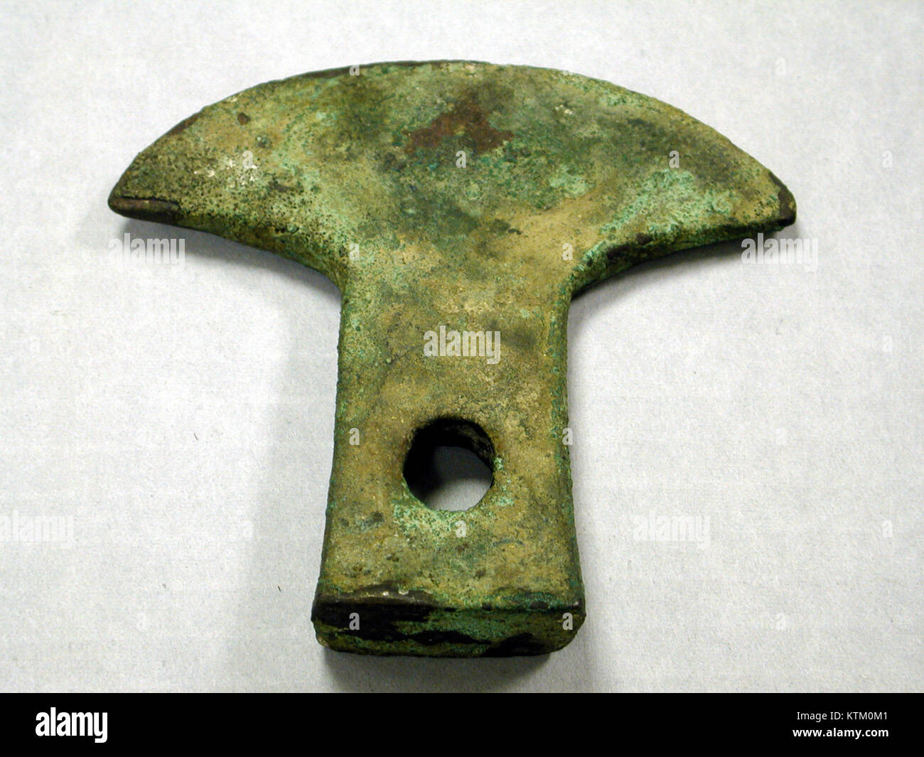 The Axe Head MET vs1987 394 236 is a historical artifact, showcasing ...