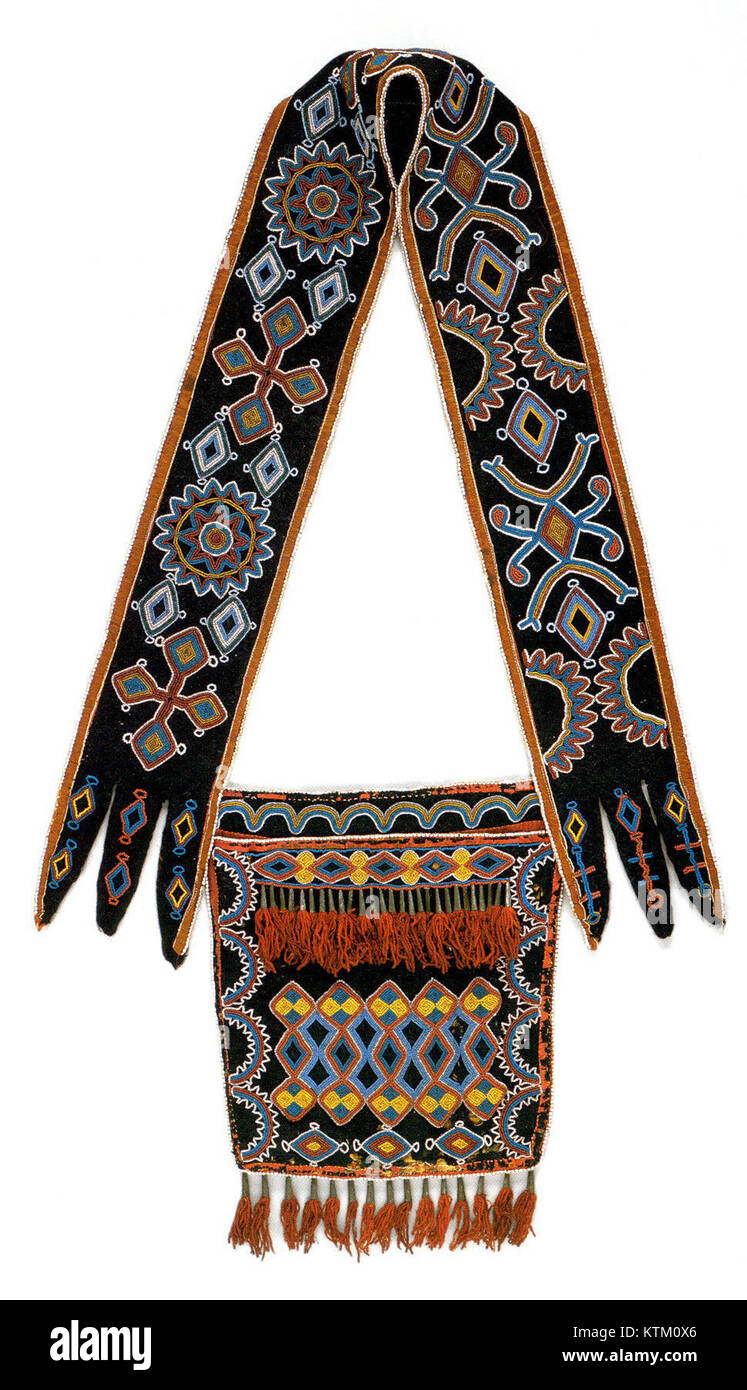 Bandoleer hi-res stock photography and images - Alamy