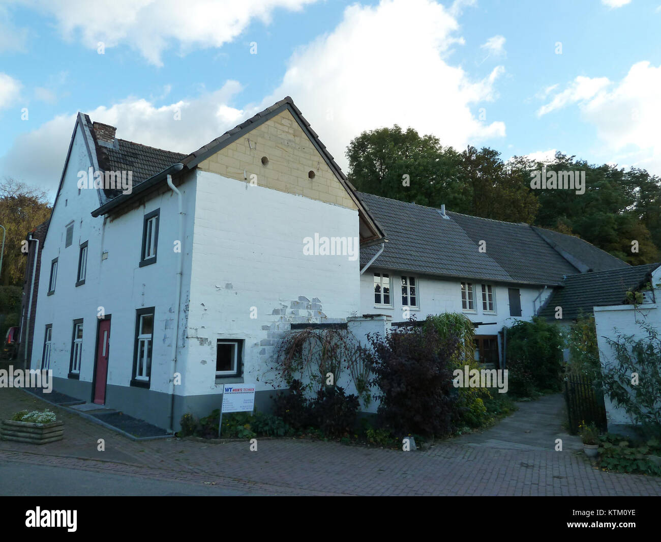 Bemelen Oude Akerstraat 56 is a historical building located in the ...