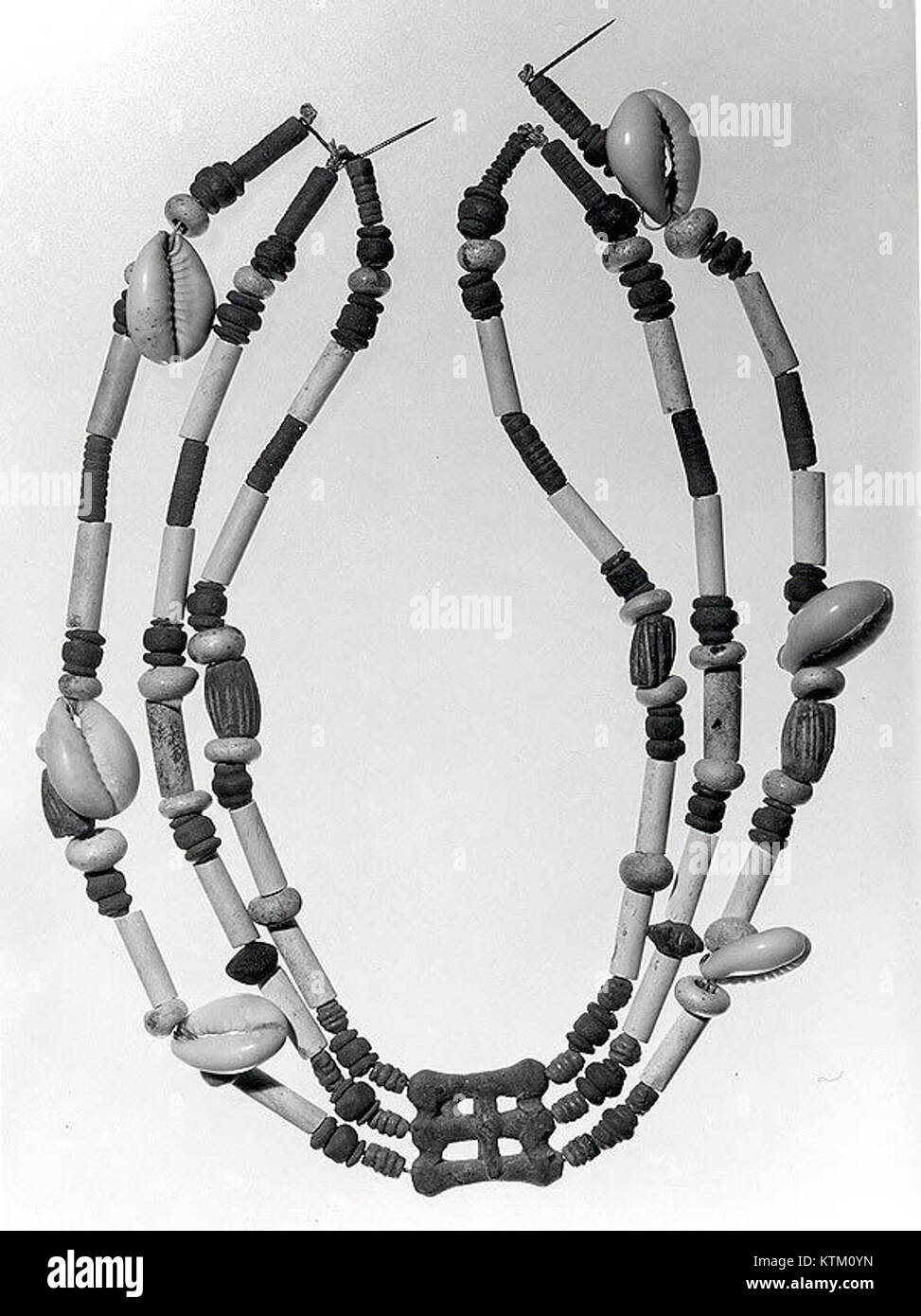 This item is a collection of beads held at the Metropolitan Museum of ...