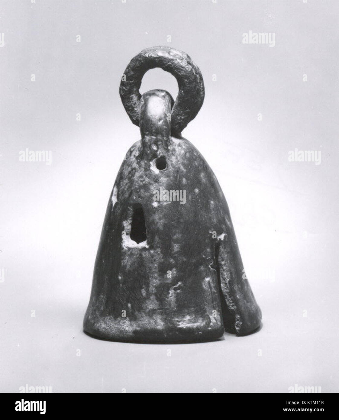 This bell, housed in the Metropolitan Museum of Art, was created in ...