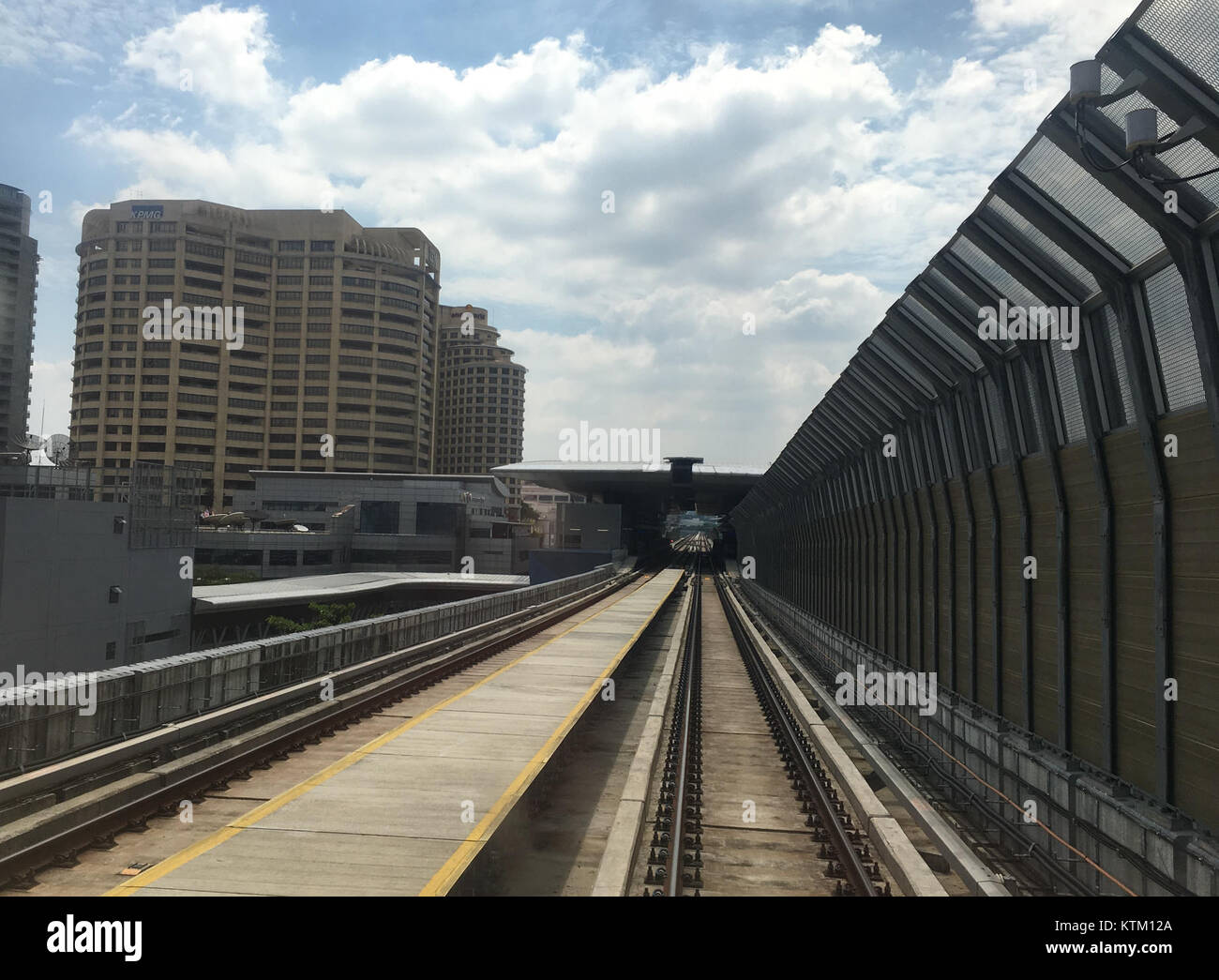 Bandar Utama MRT Station View from tracks 1 Stock Photo - Alamy