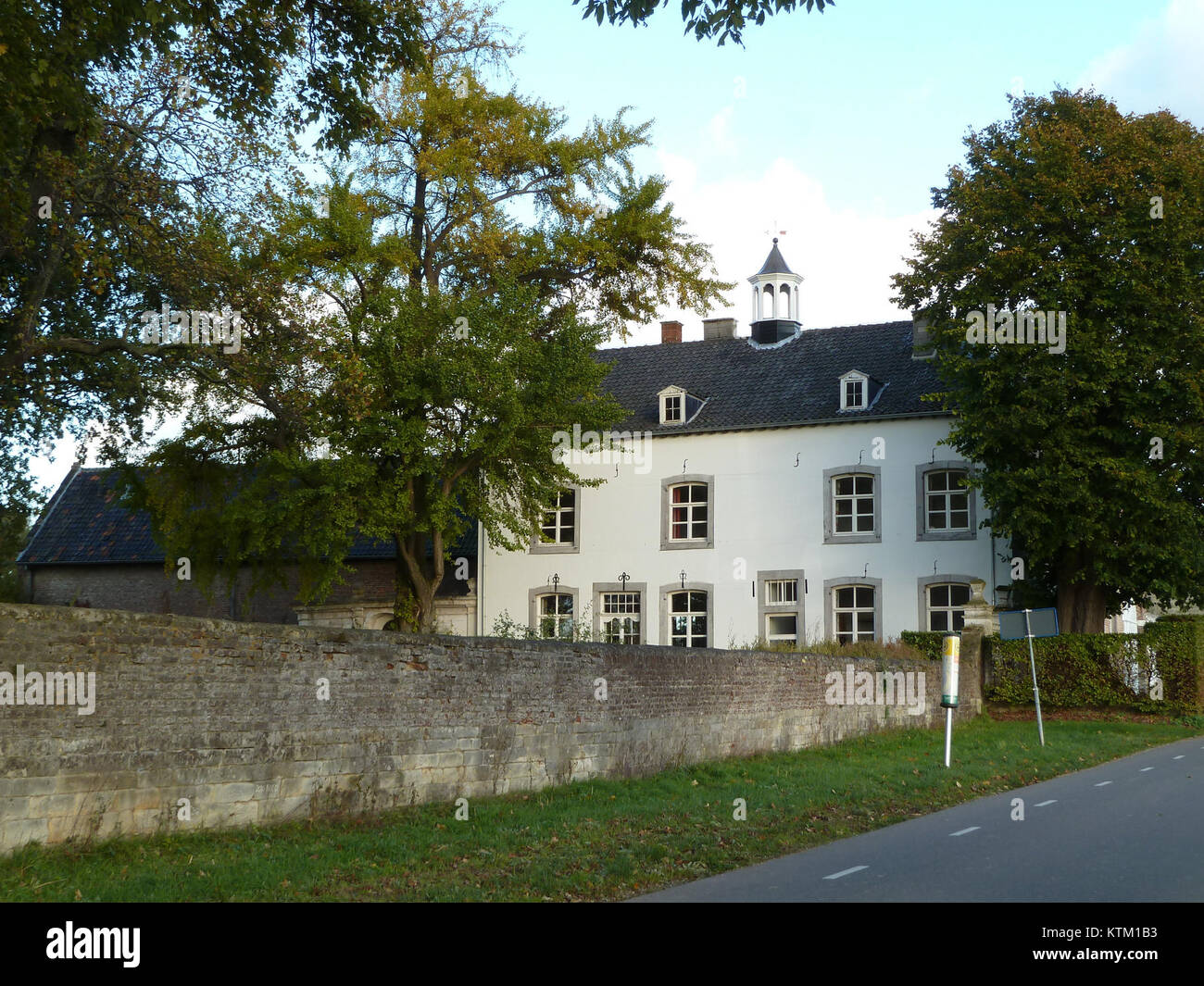 Bemelen Gasthuis 55 is a historic building located in Bemelen, the ...