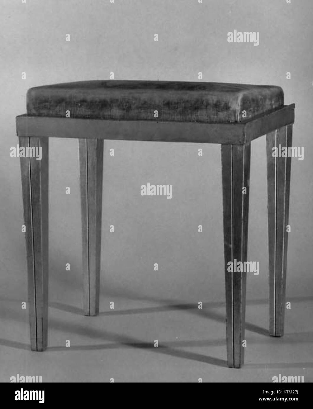 Bench MET sf68.70.20 Stock Photo - Alamy