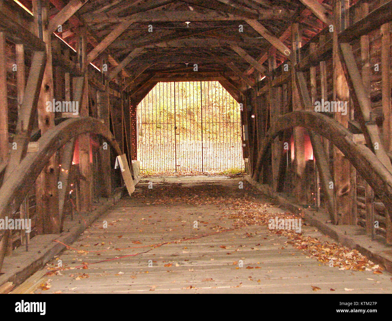 Bridge interior hi-res stock photography and images - Alamy