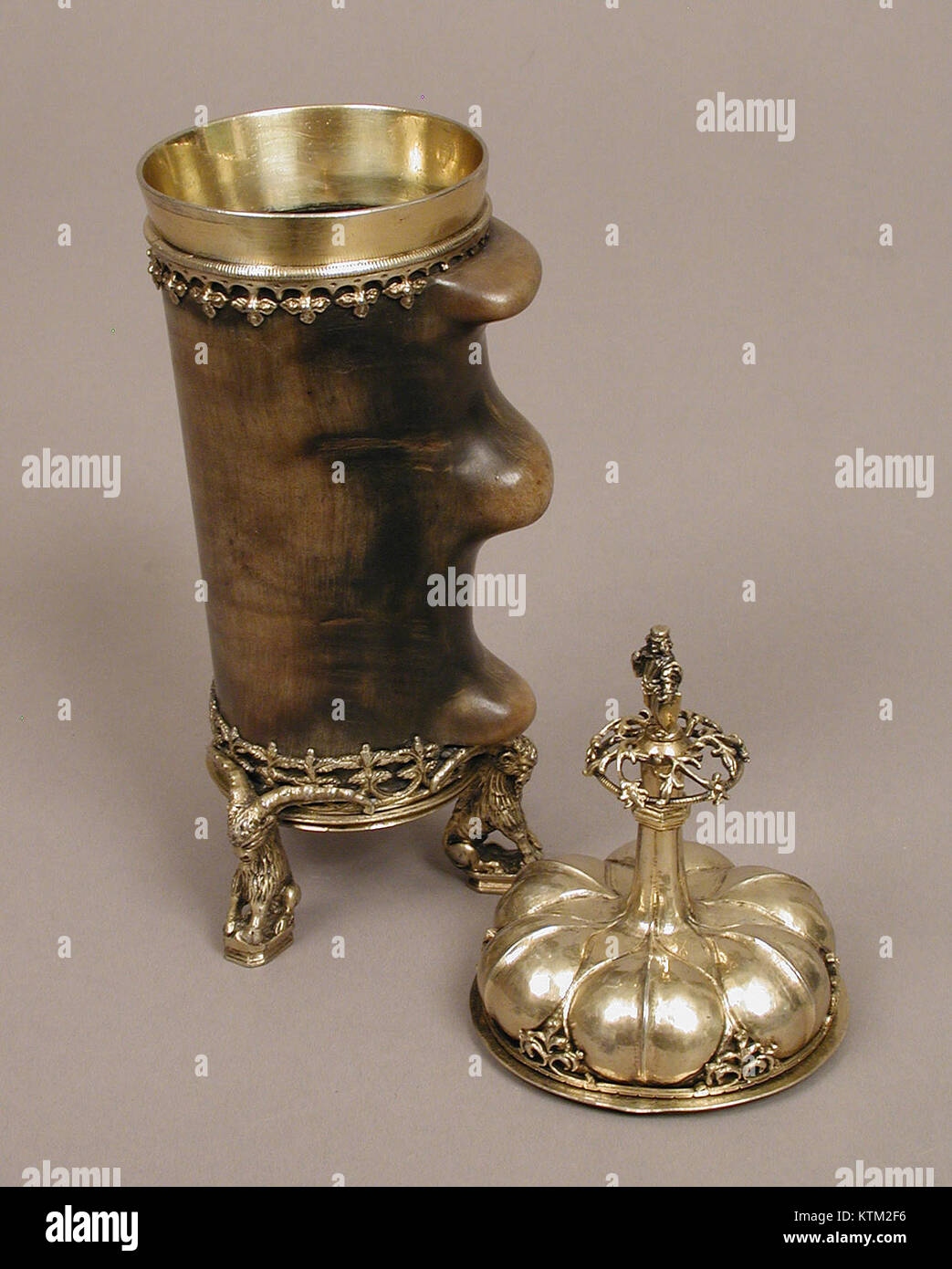 This beaker, part of the collection at the Metropolitan Museum of Art ...