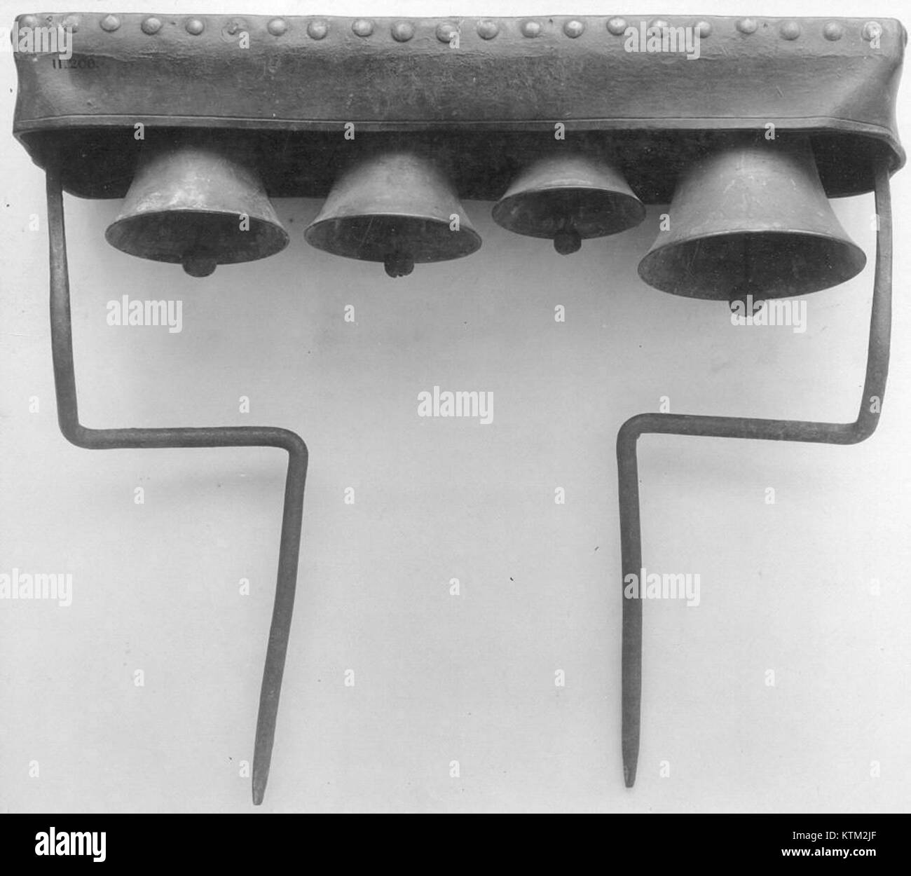 Photograph of a bell, cataloged as MET MUS1126B, part of The ...