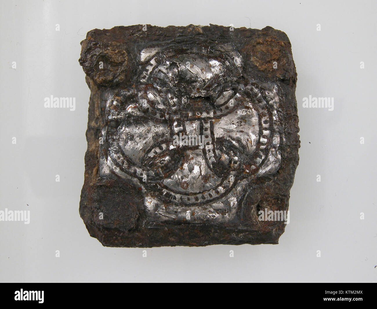 Artifact accessory piece hi-res stock photography and images - Alamy