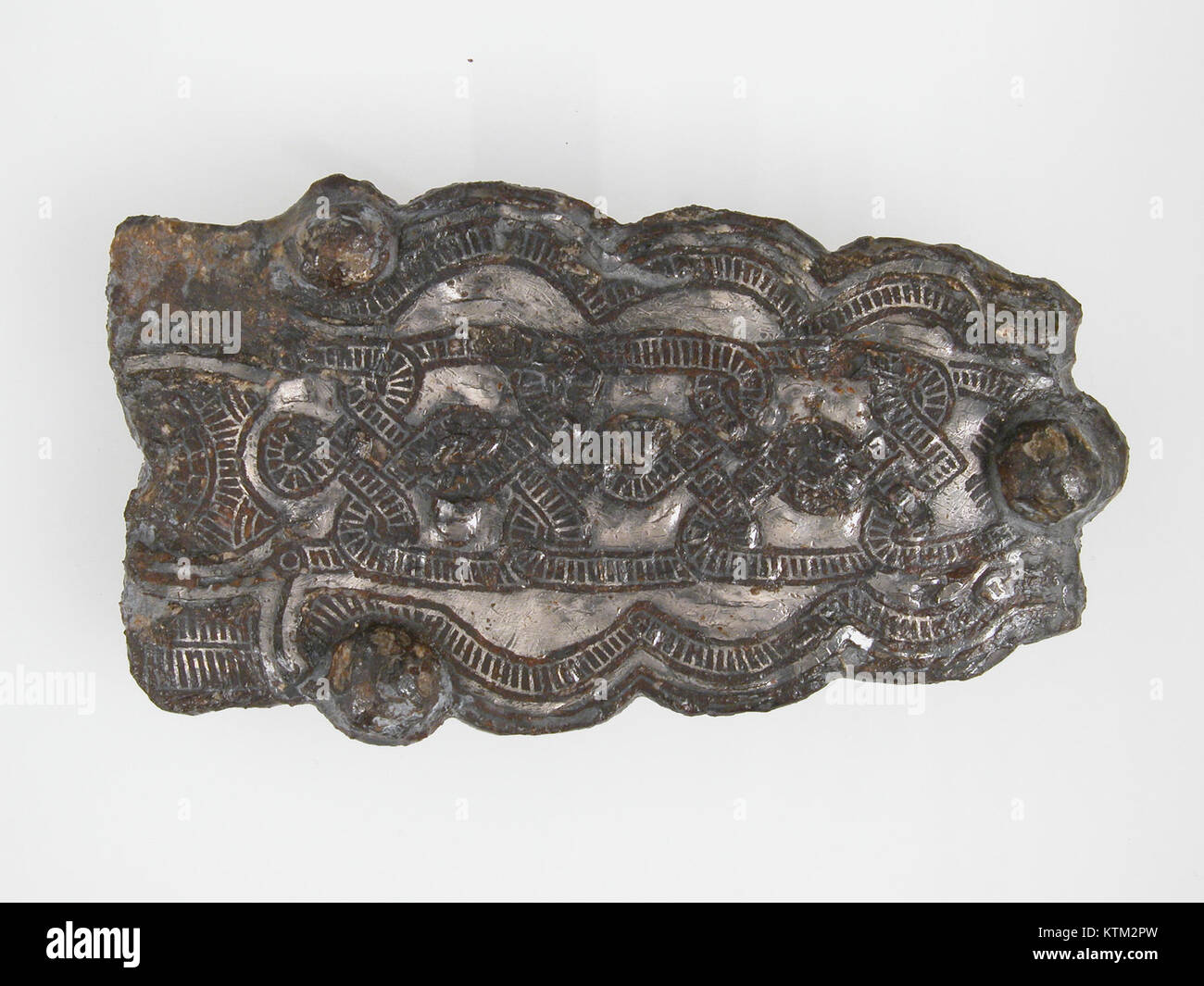 A belt plate from the MET collection, numbered sf17 191 348s1 ...