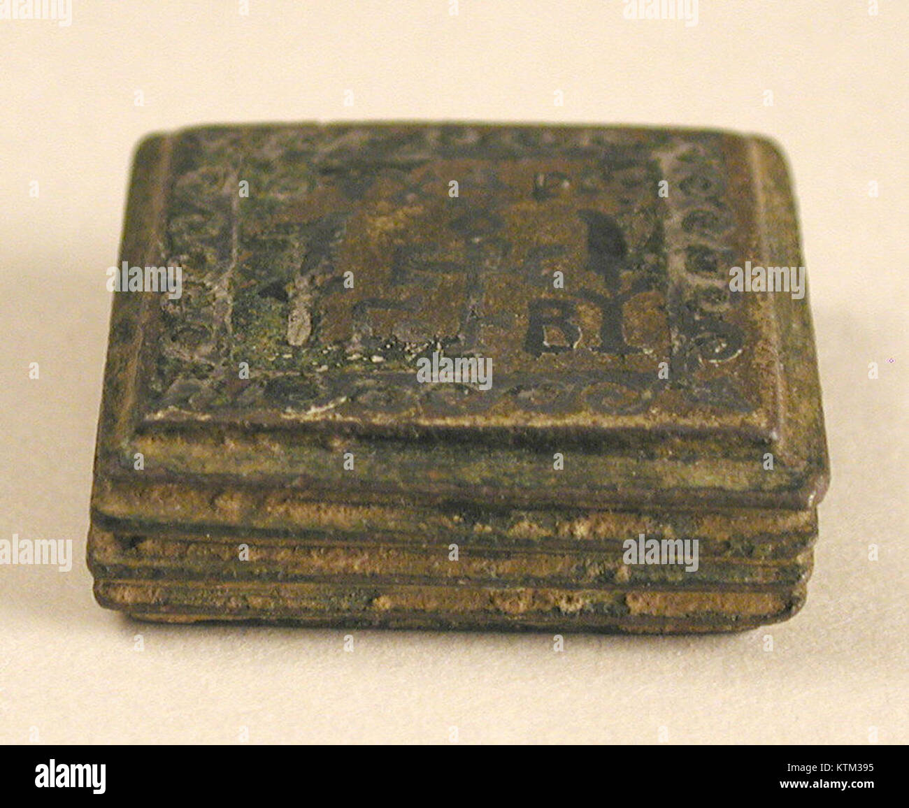 The Balance Weight with Monogram, housed at the Metropolitan Museum of ...