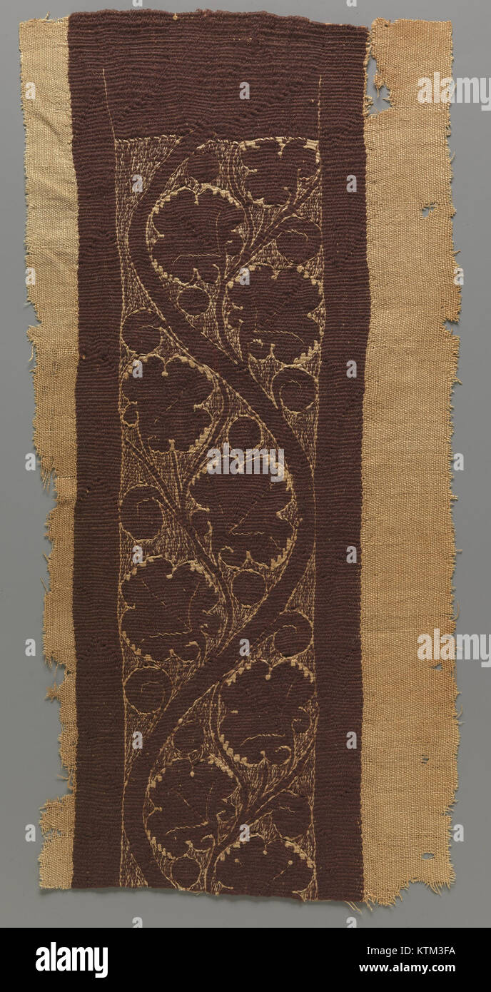 Vine scroll work hi-res stock photography and images - Alamy